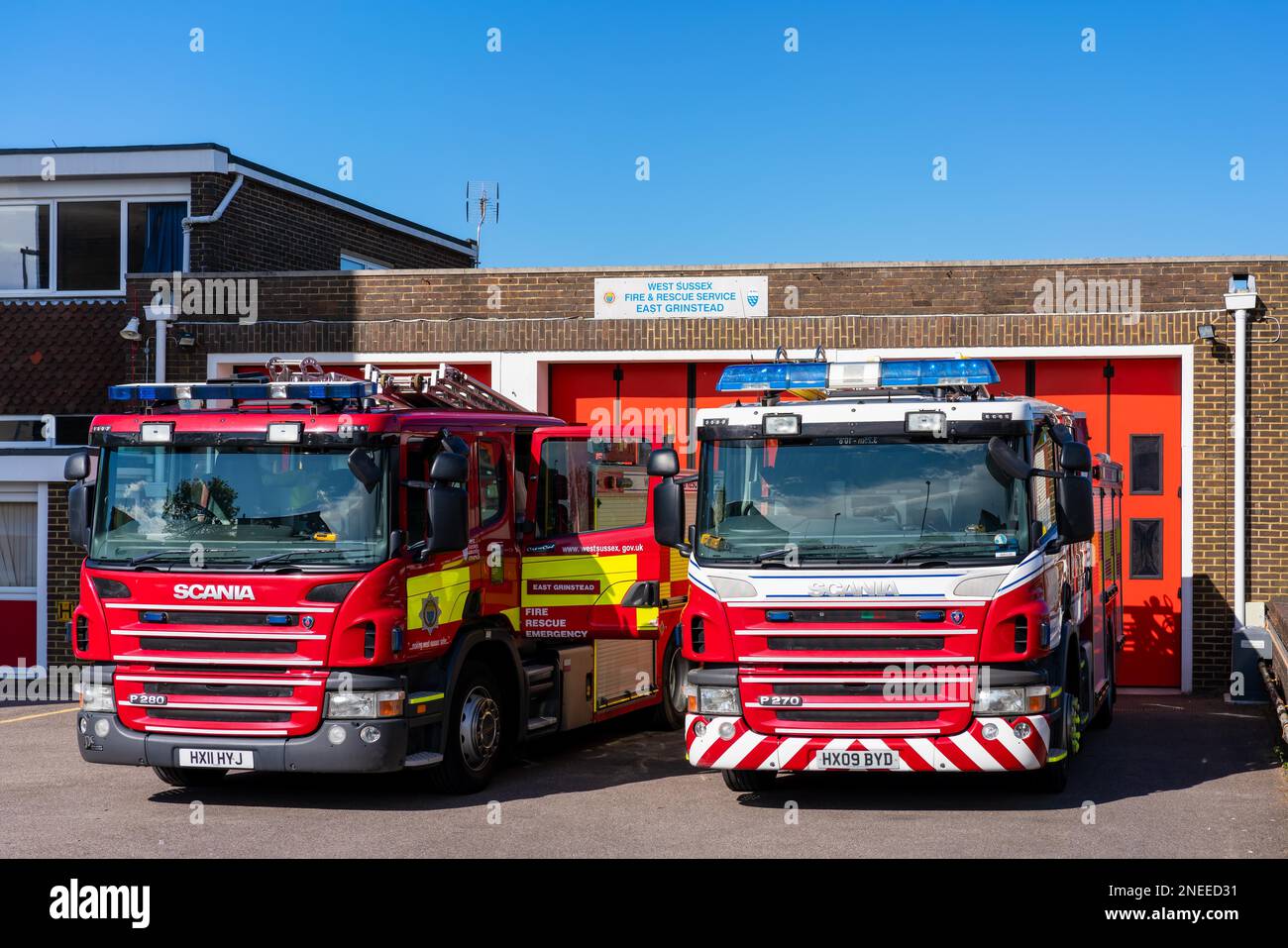 Uk fire engines hi-res stock photography and images - Alamy