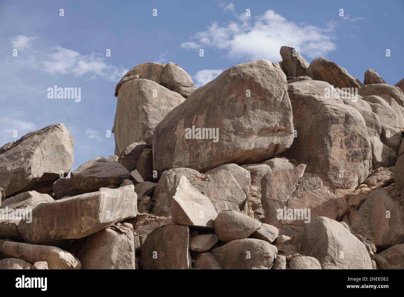 Rock inscriptions on Sehel Island, Aswan, Egypt Stock Photo - Alamy