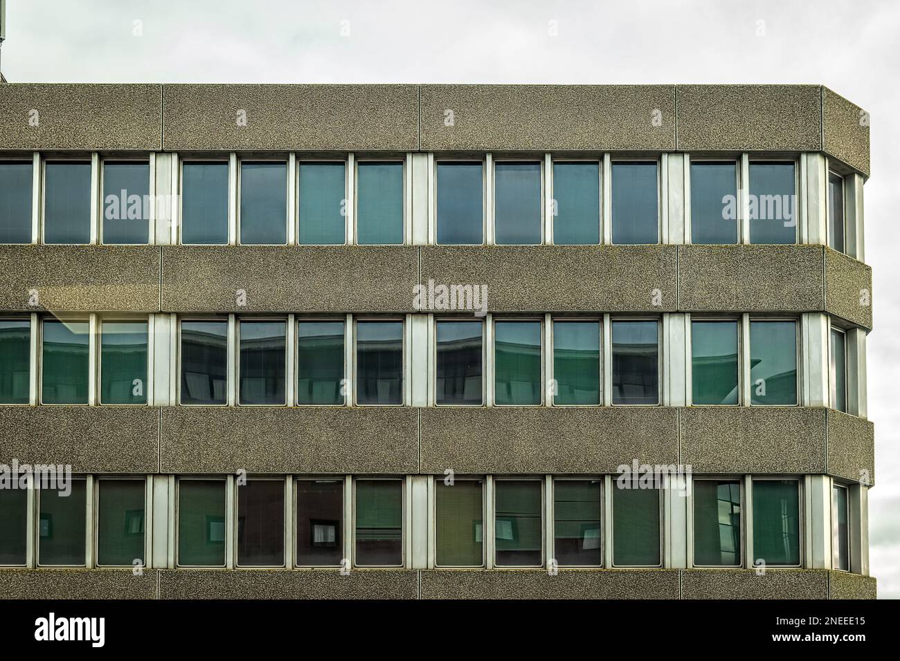 Multi level office building in england uk Stock Photo - Alamy