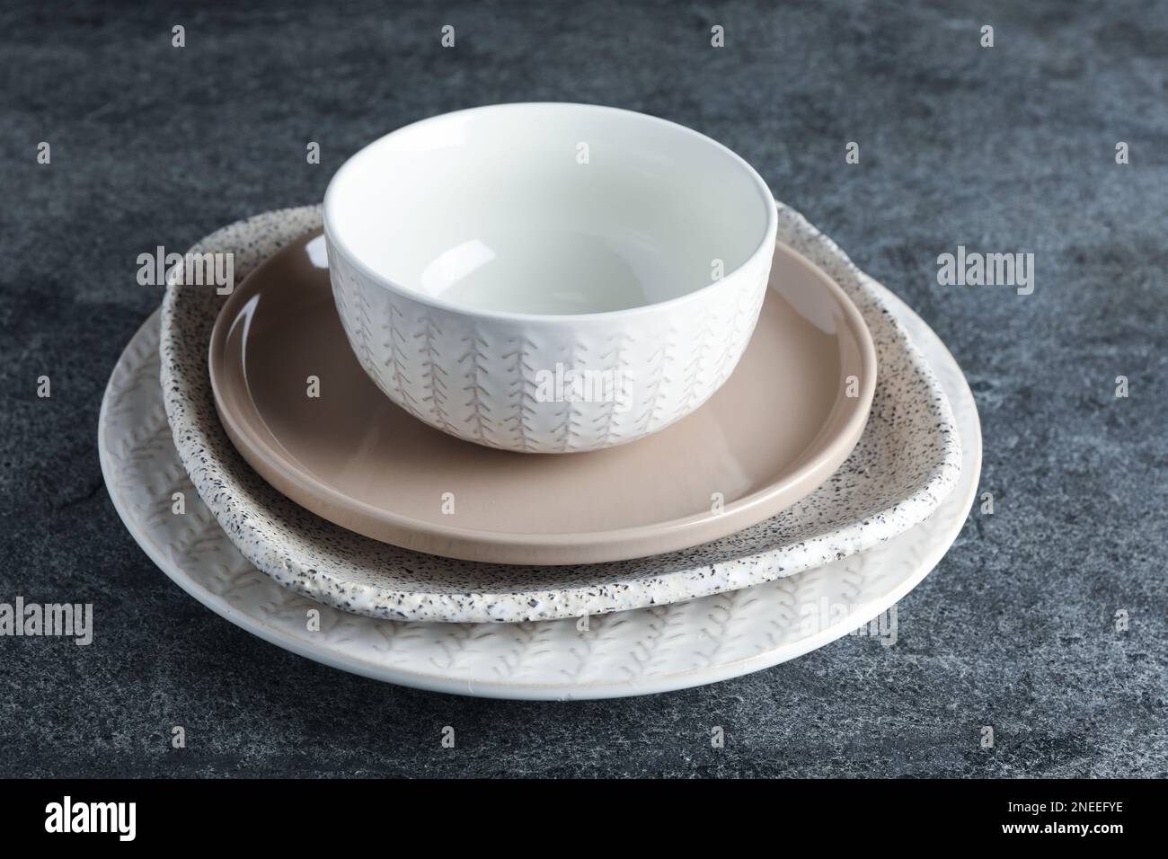 Stack serving dishes hi-res stock photography and images - Alamy