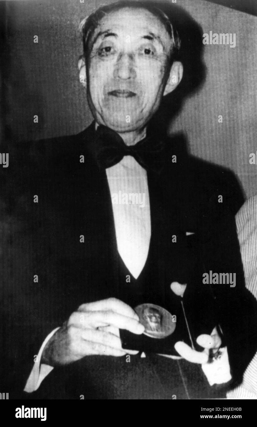 Dr. Yoshimaro Yamashina holds the International Council for Bird ...