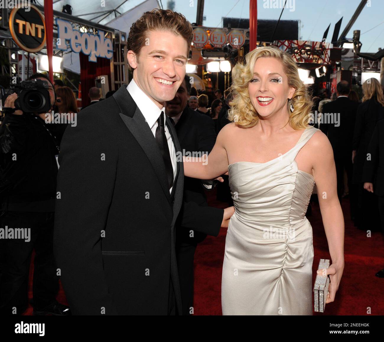 Actor Matthew Morrison, left, and actress Jane Krakowski pose together ...