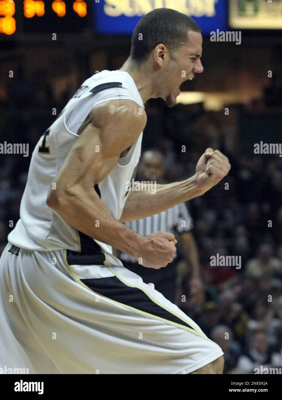 Vanderbilt guard Jeffery Taylor (44) reacts after dunking against ...