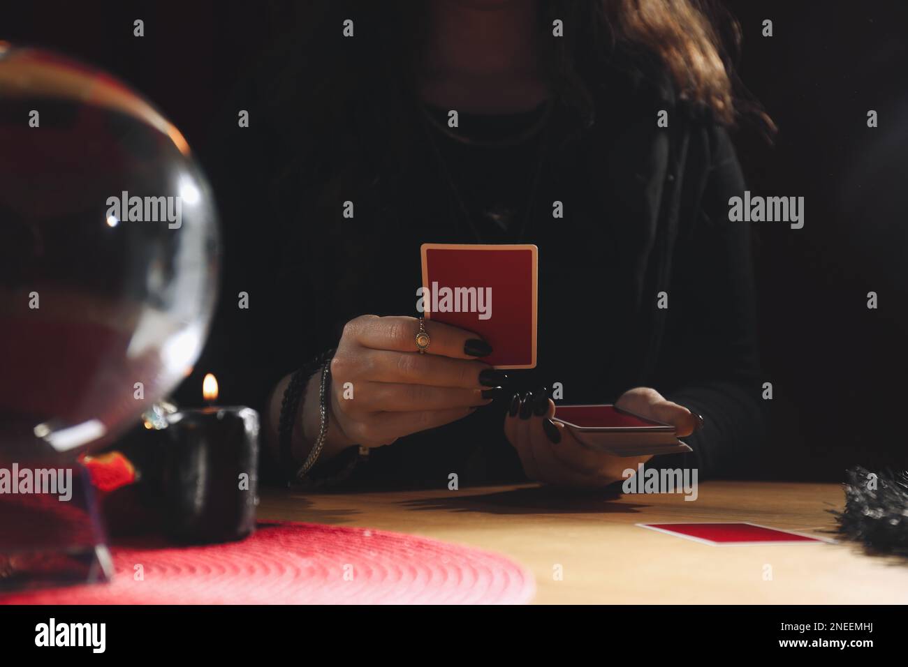 Soothsayer predicting future cards hi-res stock photography and images ...