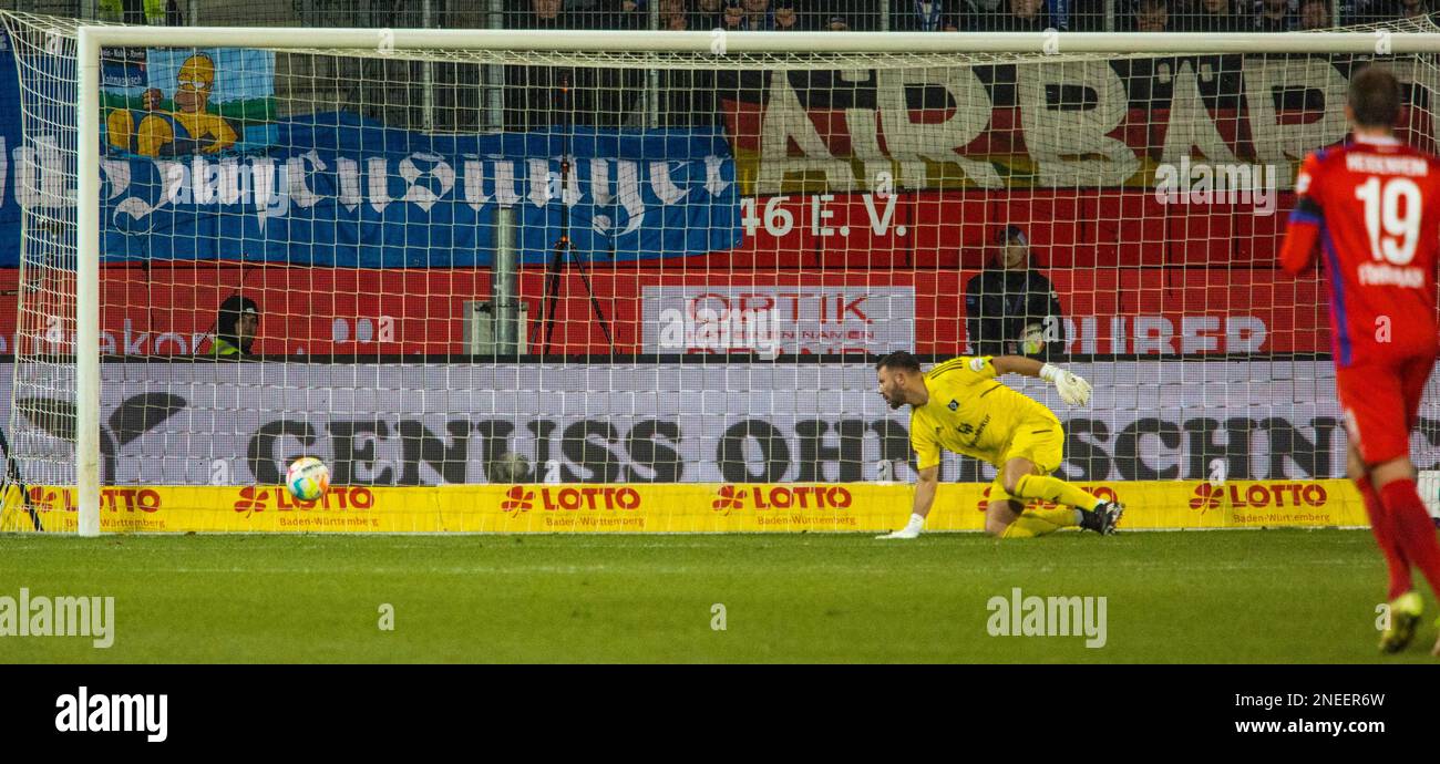 Daniel HEUER FERNANDES (Goalkeeper Hamburger SV) has the save, 1:0 for ...