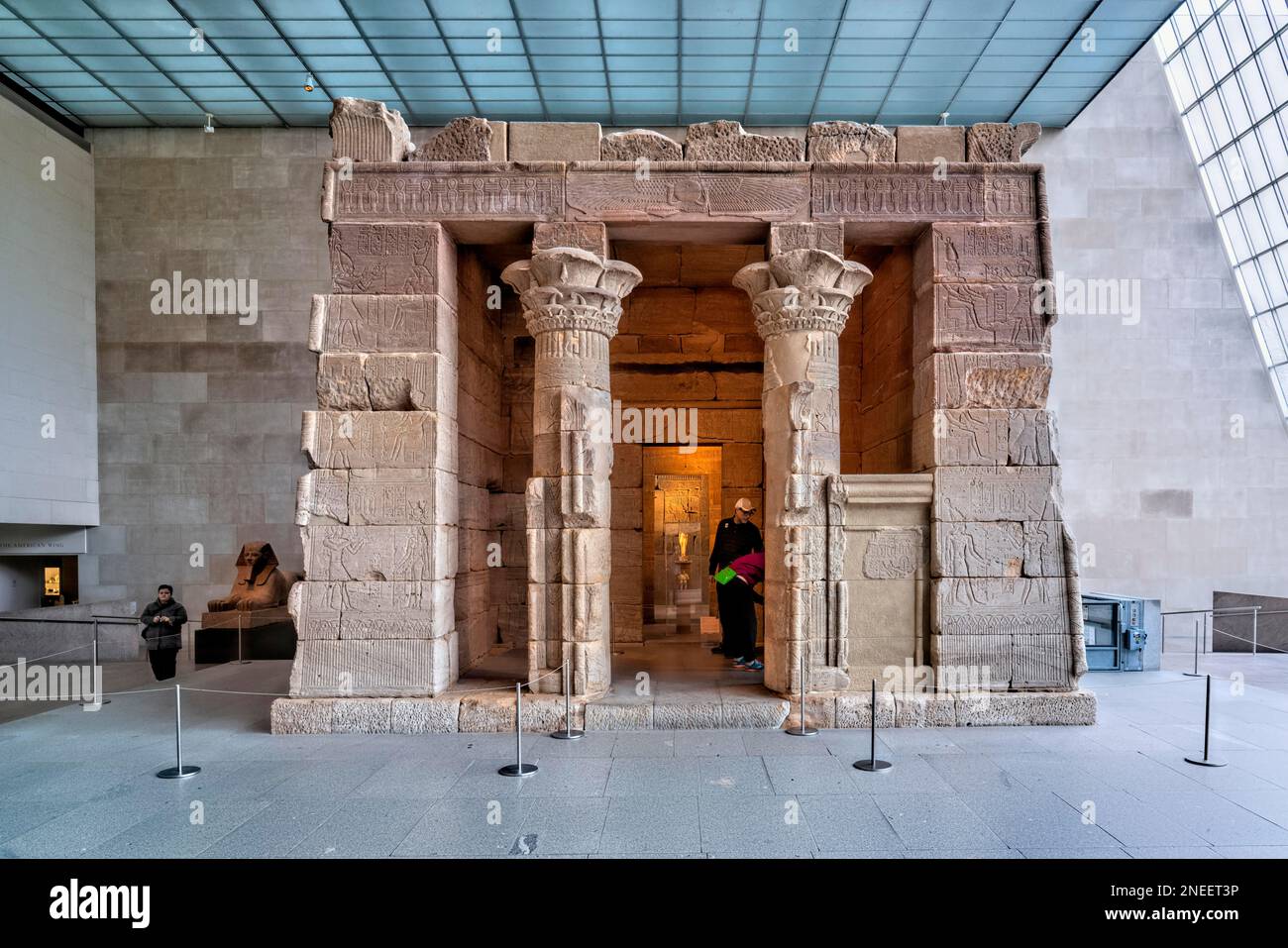 New York. Manhattan. The Metropolitan Museum MET. The temple of Dendur ...