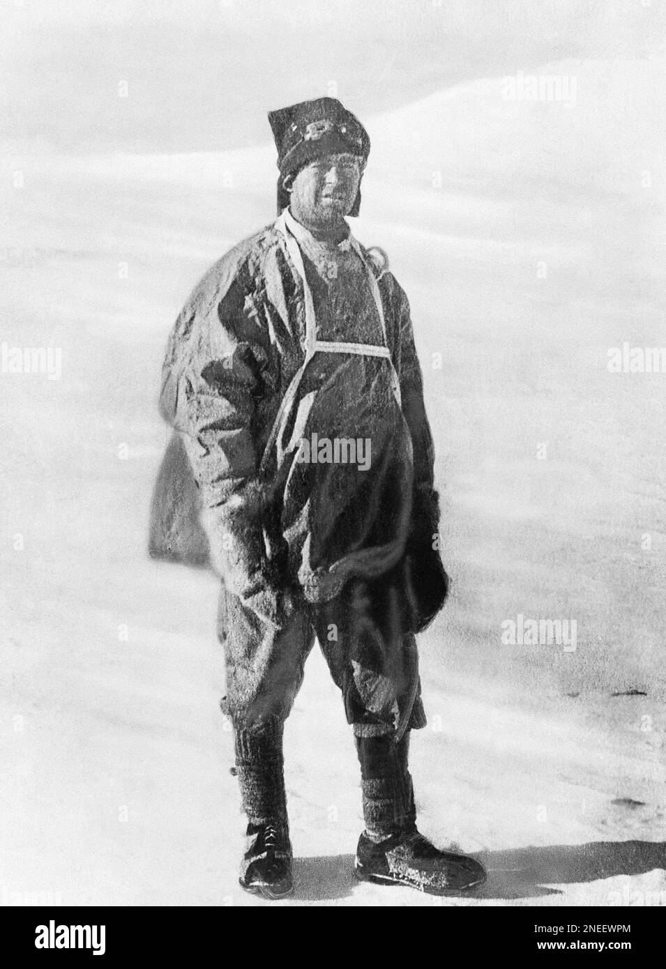 Capt. Robert Falcon Scott (1868-1912), British naval officer in an ...