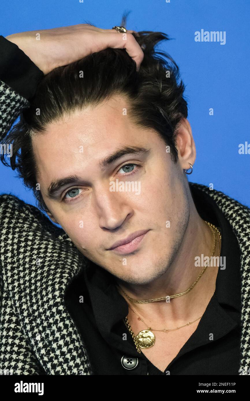 Isaac Carew photographed at the AVATAR: THE WAY OF WATER World Premiere ...