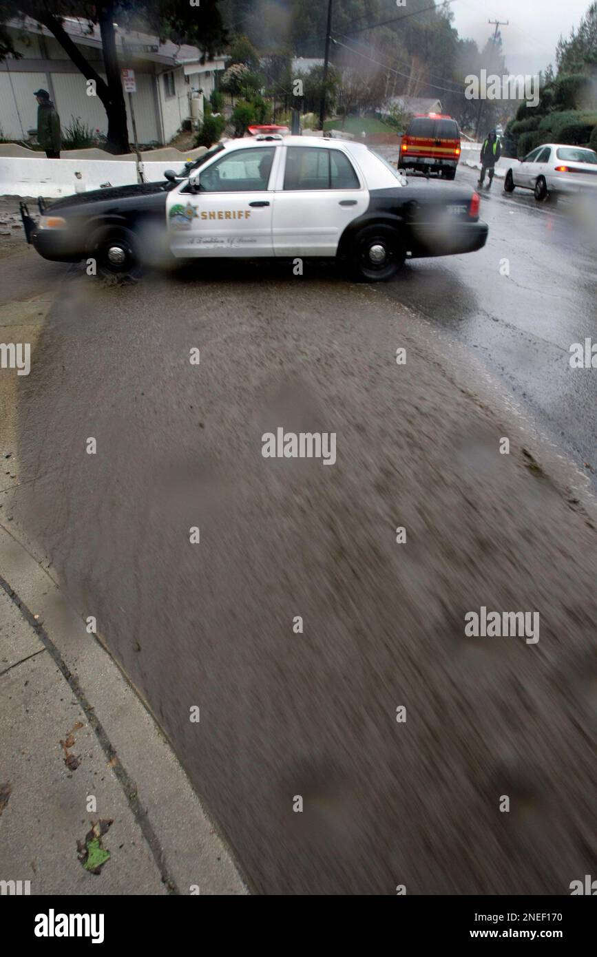 Los Angeles County Sheriff Officers Patrol Near Homes In La Canada