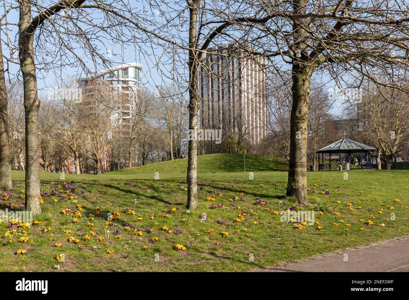 Public park england hi-res stock photography and images - Alamy