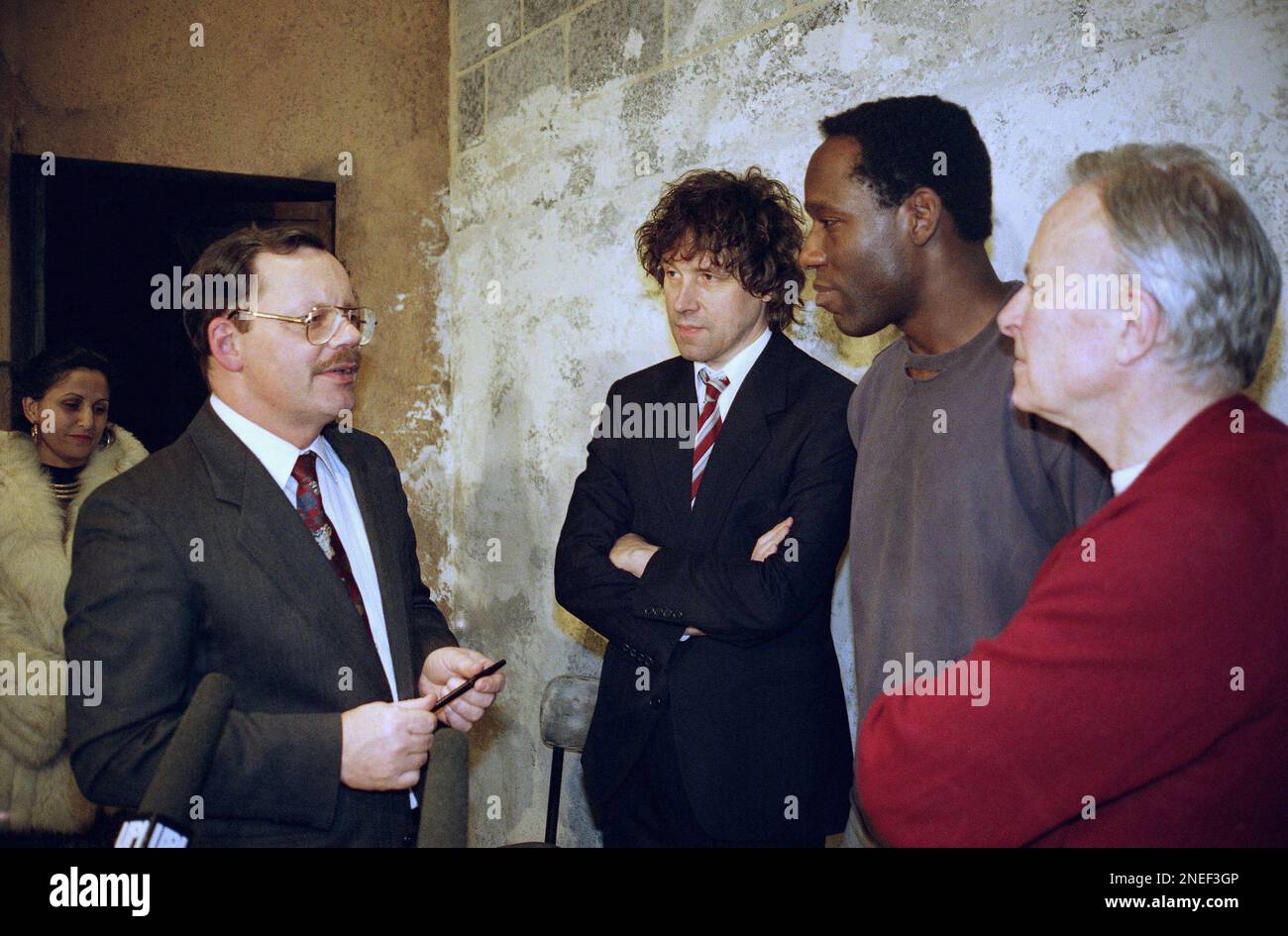 Former Middle East hostage Terry Anderson, left, chats backstage with ...