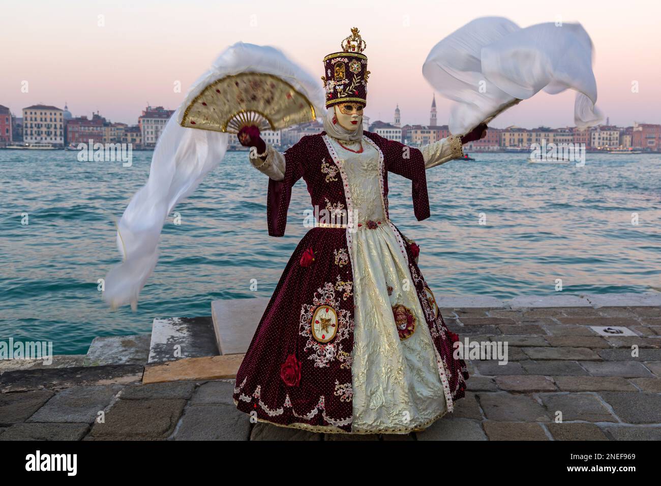 Carnival goer in costume hi-res stock photography and images - Alamy