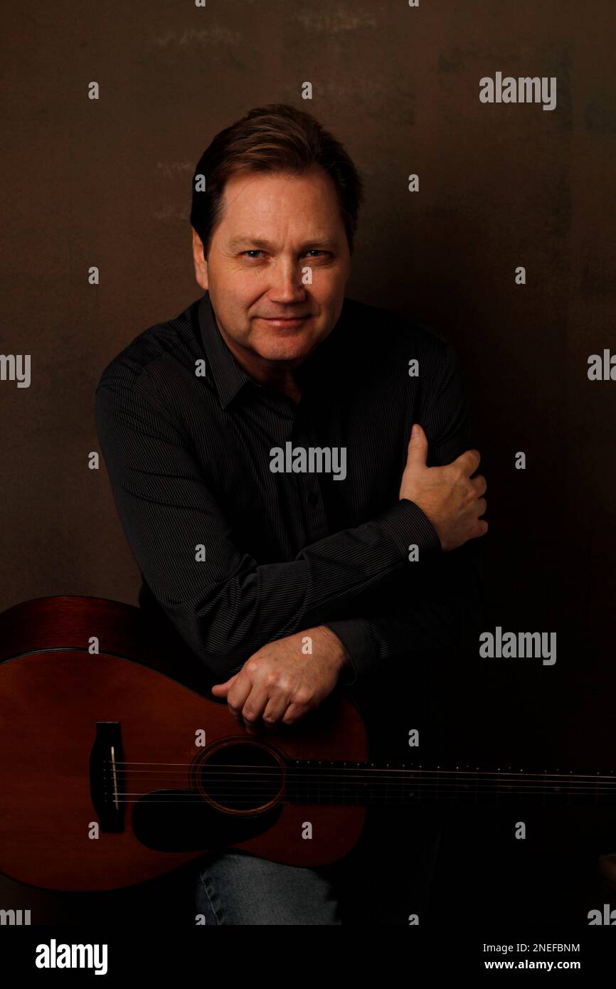 Steve Wariner is shown on Jan. 13, 2010 in Nashville, Tenn. (AP Photo ...