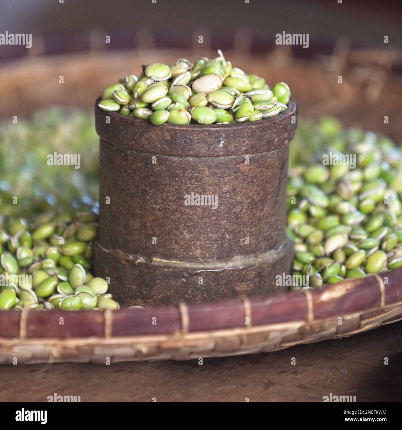 Full frame close-up on a stack of green beans on a market stall Stock ...