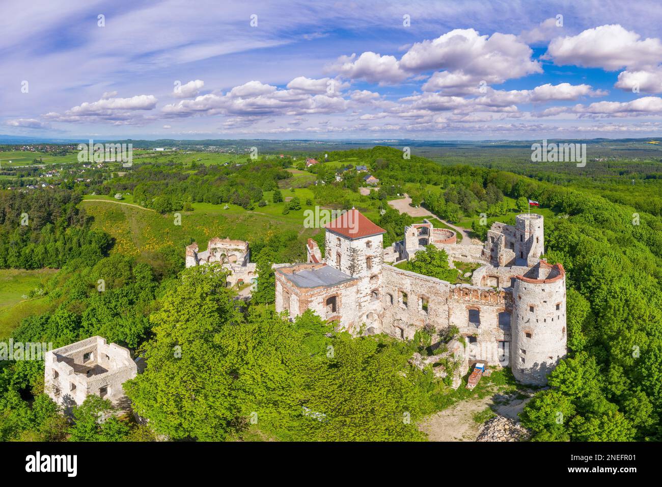 Trail of the Eagles' Nests - Tenczyn Castle in Rudno Stock Photo - Alamy
