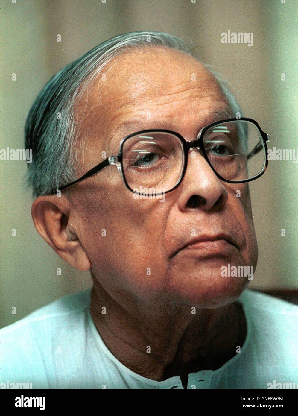 FILE- In this April 25, 1999 file photograph, octogenarian Marxist ...