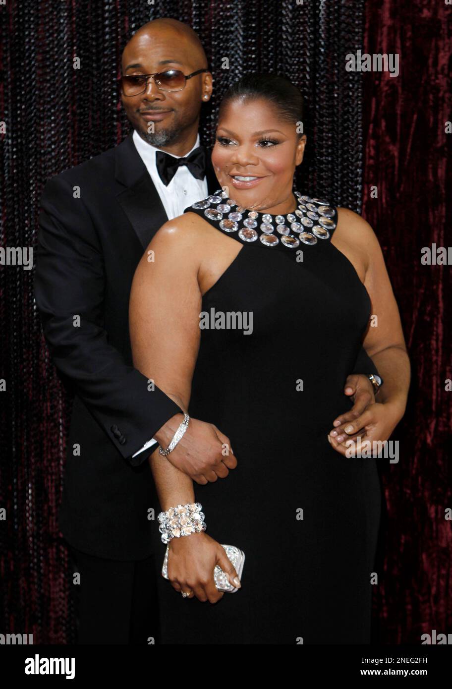 Mo'Nique, left, and Sidney Hicks at the 15th Annual Critics Choice ...