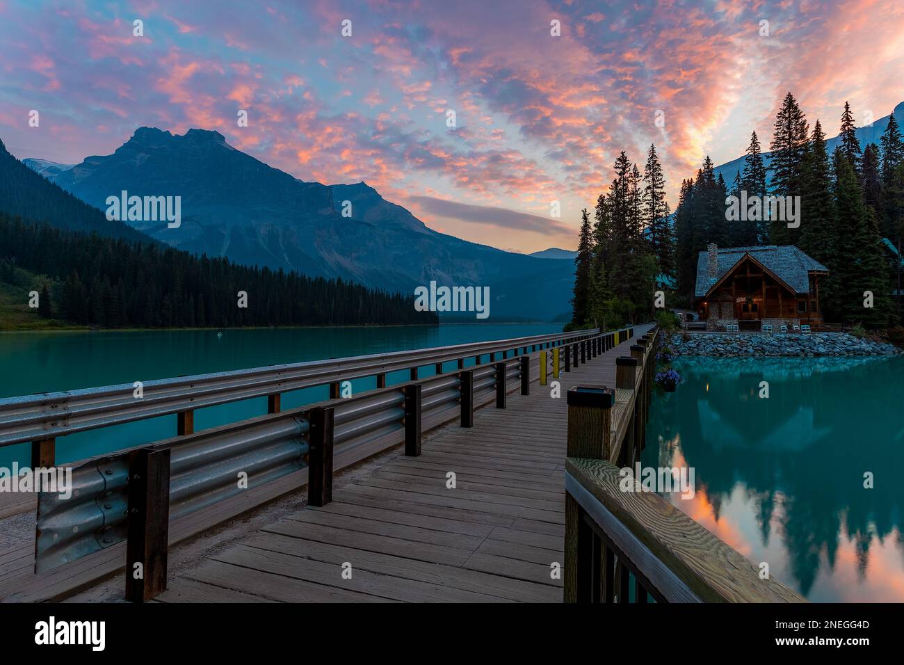 Emerald Lake colourful sunrise, with bright blue water Stock Photo - Alamy