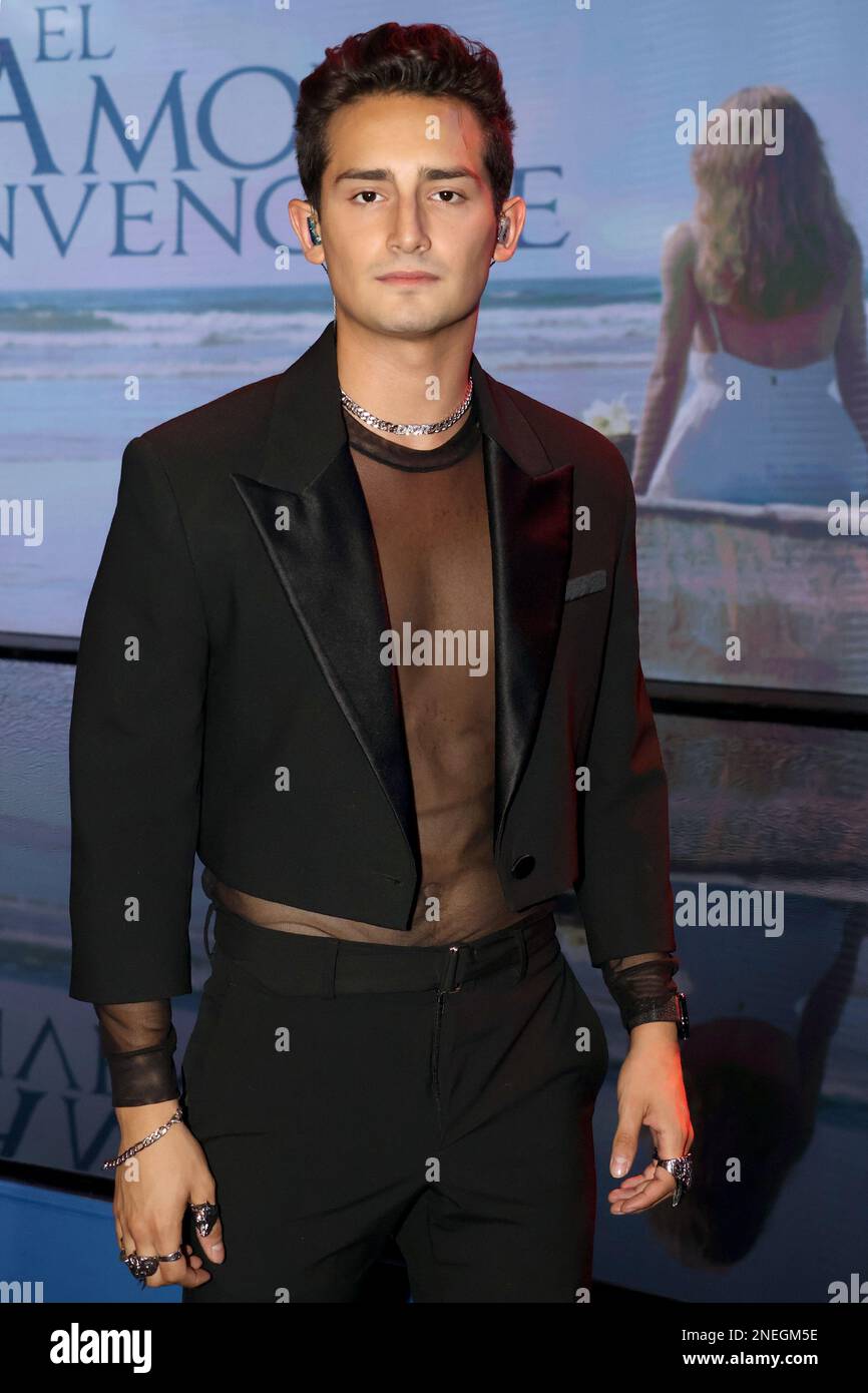 Premiere of the telenovela "El Amor Invencible" at Foro 15 of Televisa ...