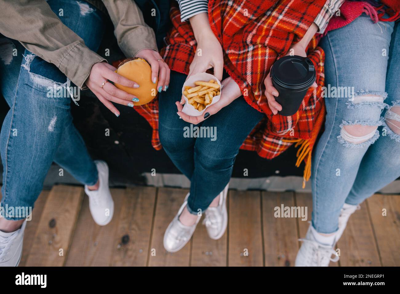 Good time spending group friends hi-res stock photography and images ...