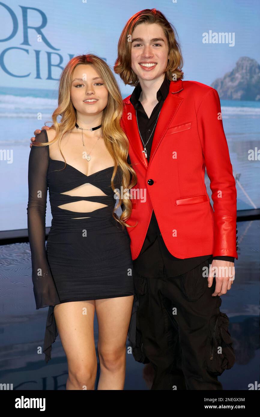 Premiere of the telenovela "El Amor Invencible" at Foro 15 of Televisa ...