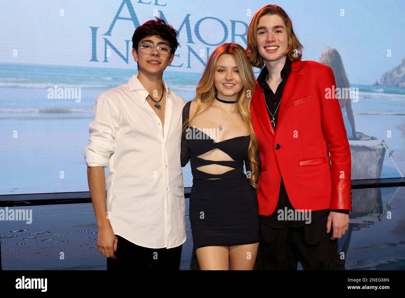 Premiere of the telenovela "El Amor Invencible" at Foro 15 of Televisa ...