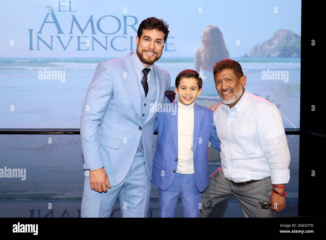 Premiere of the telenovela "El Amor Invencible" at Foro 15 of Televisa ...