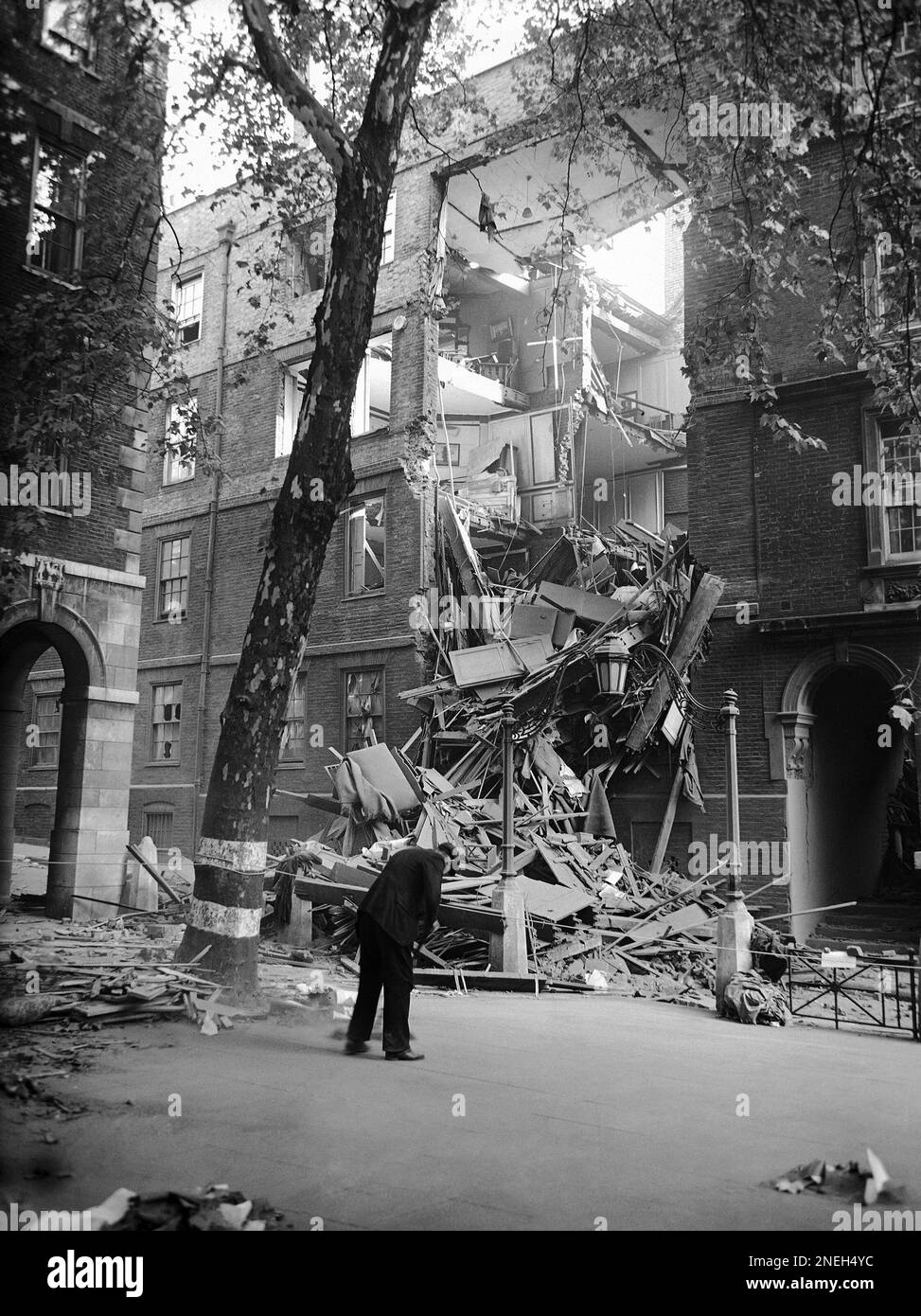 Destruction emergencies and disasters damaged building exterior hi-res ...