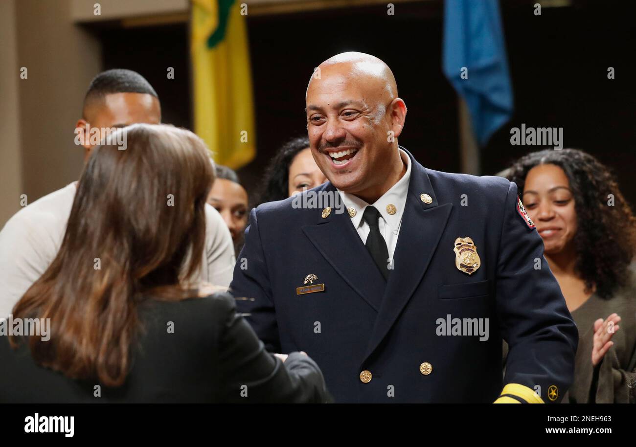 Oakland's new fire chief Darin White is sworn in at the Oakland City ...