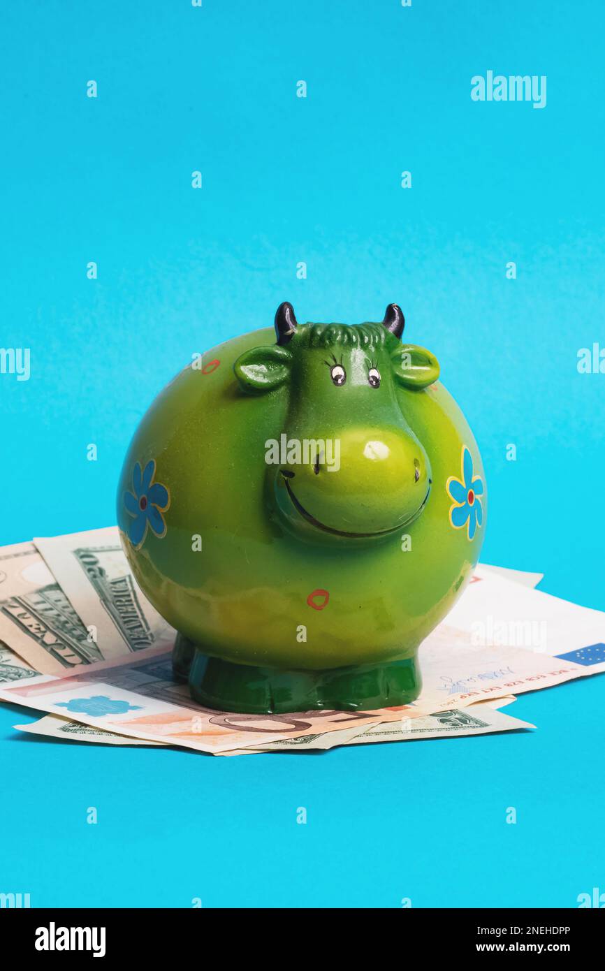 Cow money hi-res stock photography and images - Alamy