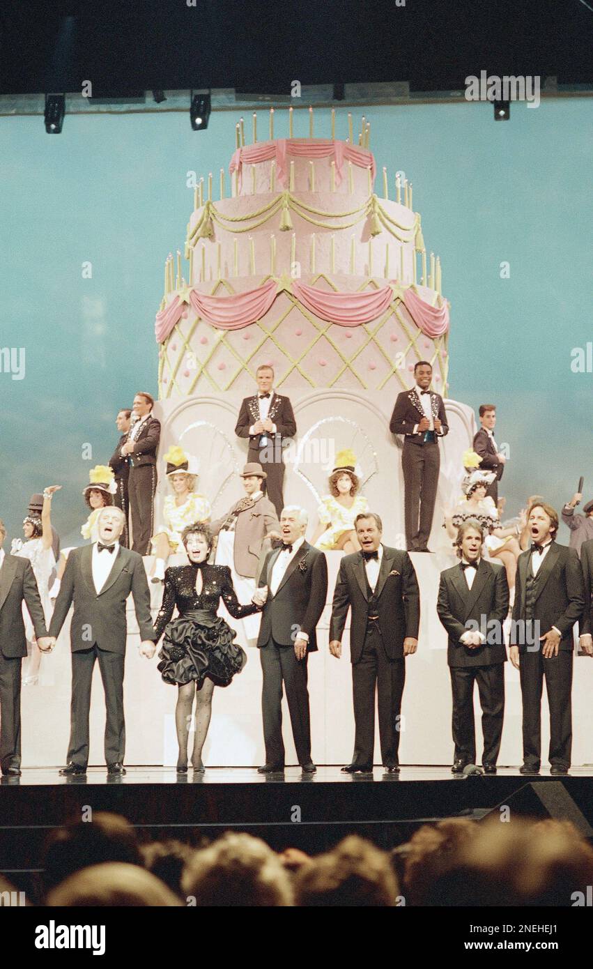 Actors Burt Lancaster, Liza Minnelli, James Coburn, Robert Wagner and ...