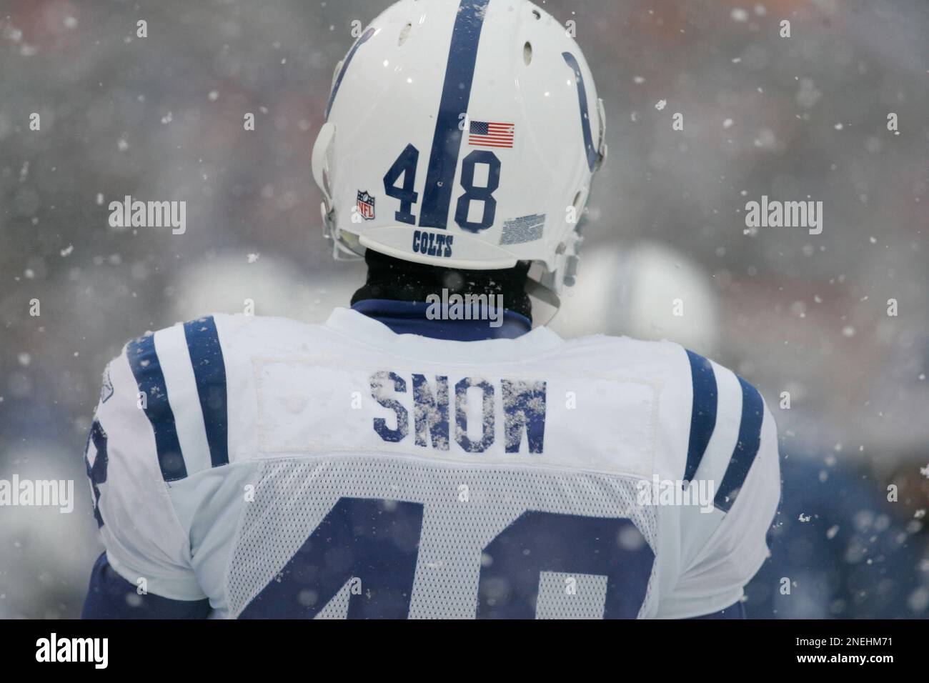 Indianapolis Colts' Justin Snow during the first half of the NFL ...