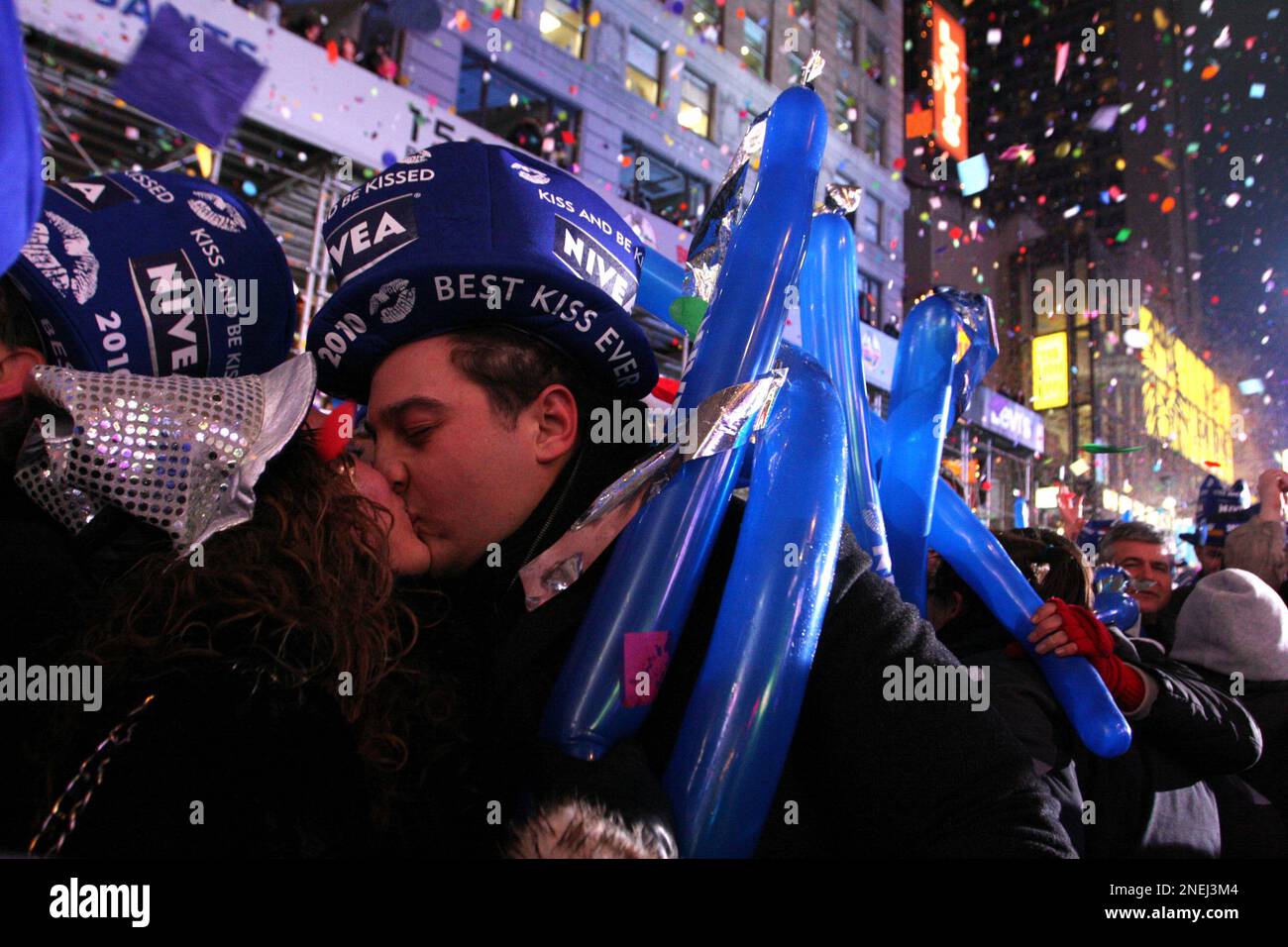 Maria Perremuto, left, and her boyfriend Mike Socolick, both of the ...