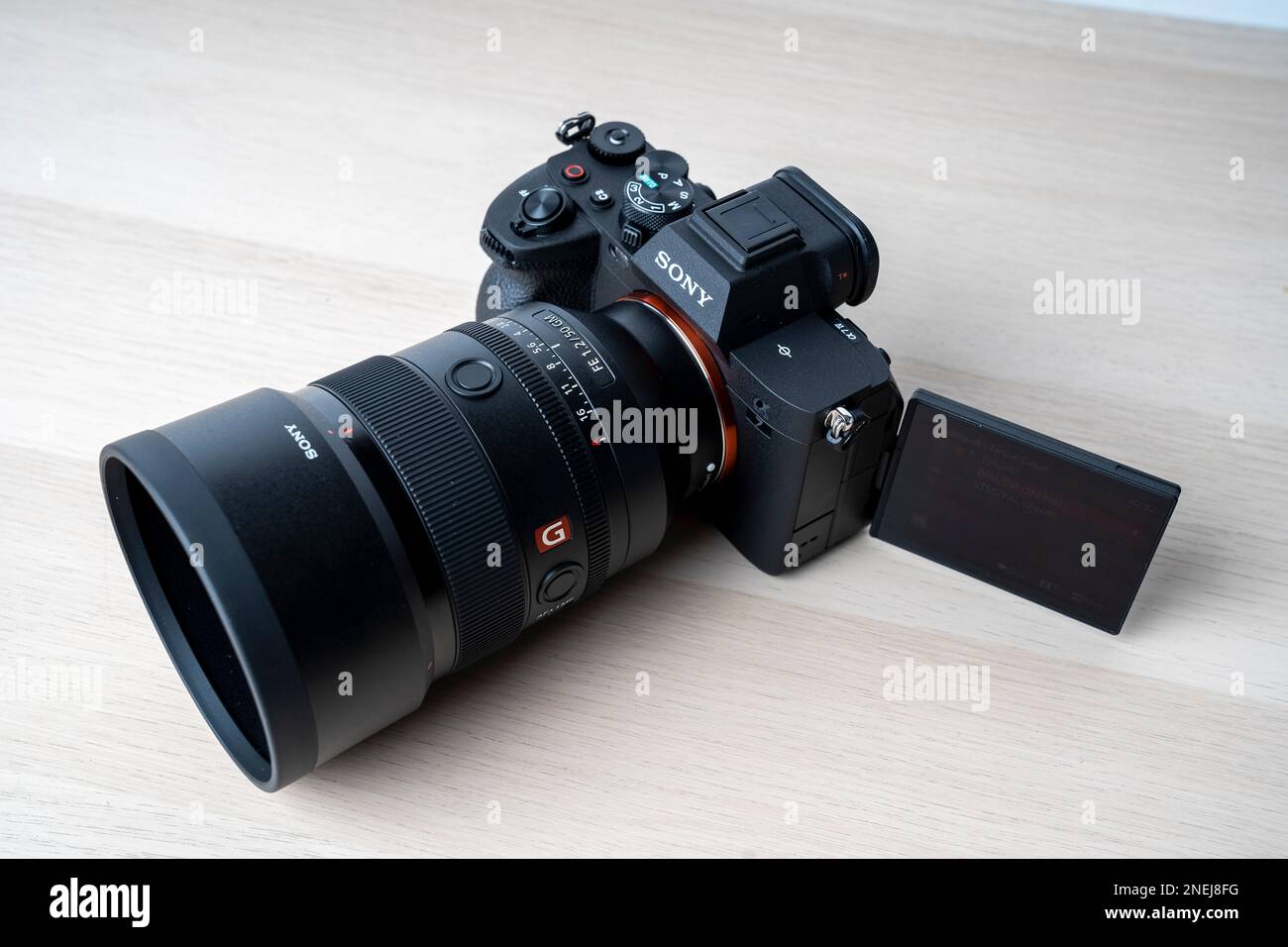 Sony Alpha a7 IV Full Frame hybrid MILC mirrorless camera, camera body ...