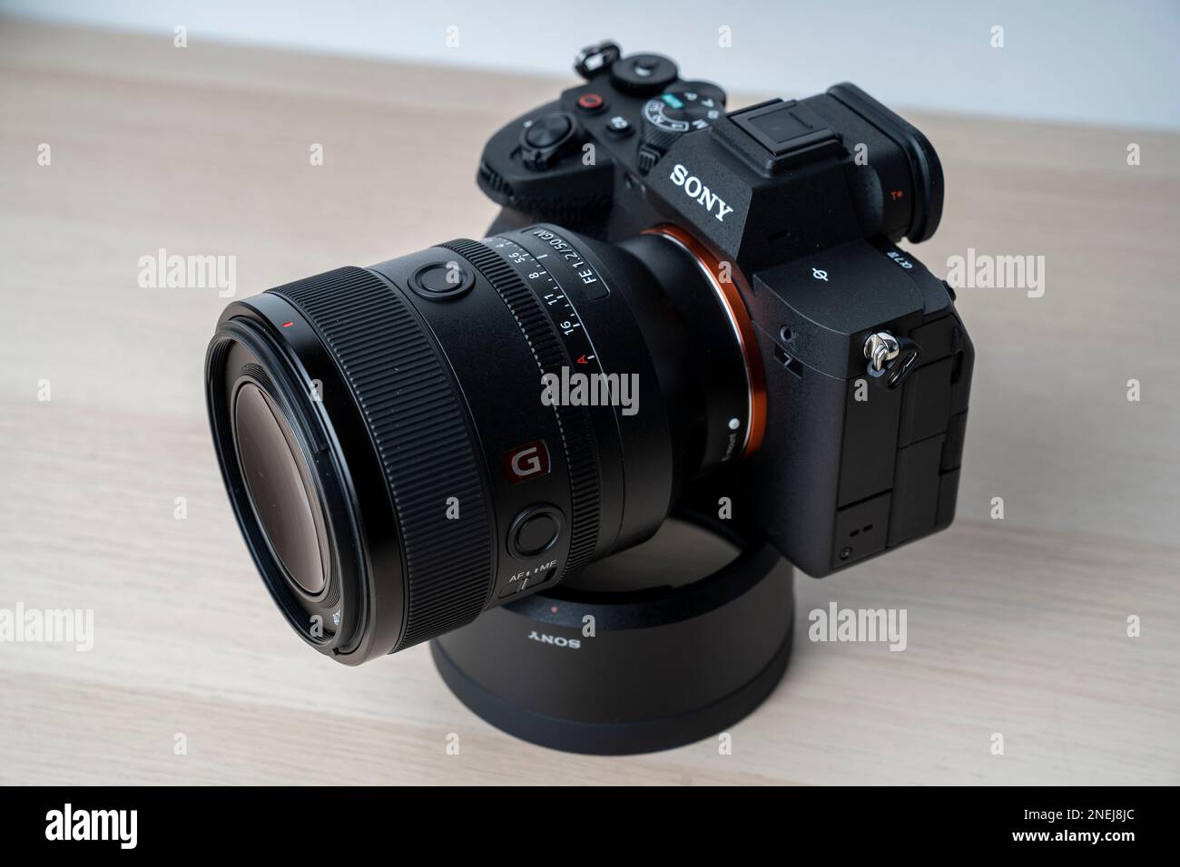Sony Alpha a7 IV Full Frame hybrid MILC mirrorless camera, camera body. The best mirrorless ...