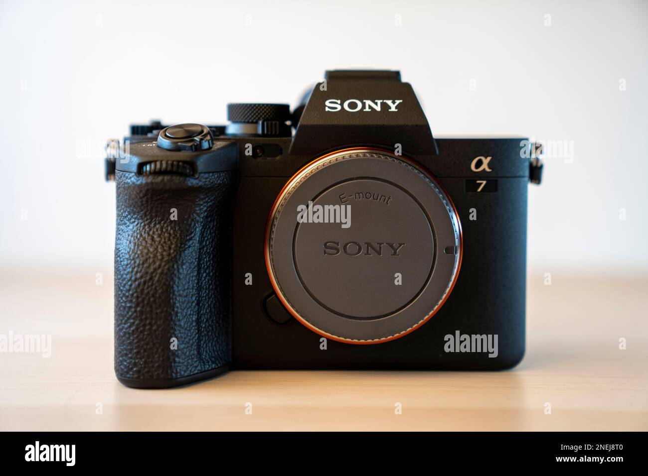 Sony Alpha a7 IV Full Frame hybrid MILC mirrorless camera, camera housing. The best mirrorless ...