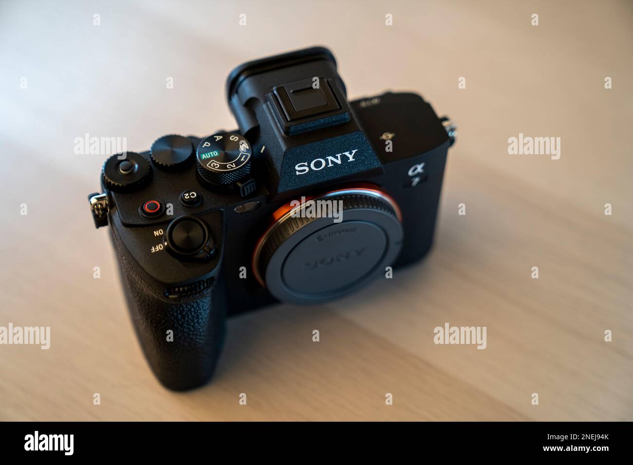 Sony Alpha a7 IV Full Frame hybrid MILC mirrorless camera, camera housing. The best mirrorless ...