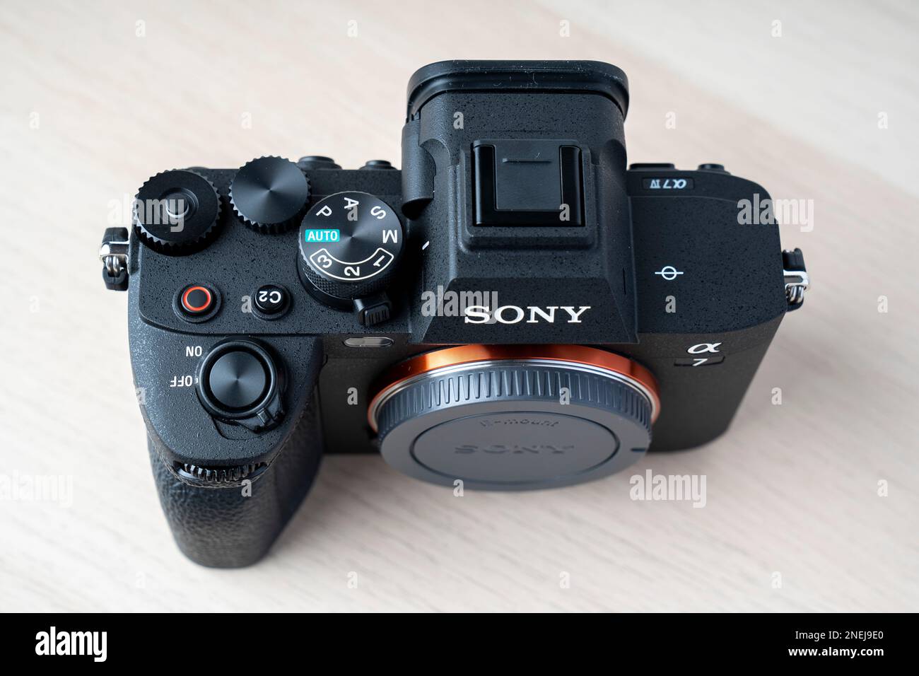Sony Alpha a7 IV Full Frame hybrid MILC mirrorless camera, camera housing. The best mirrorless ...