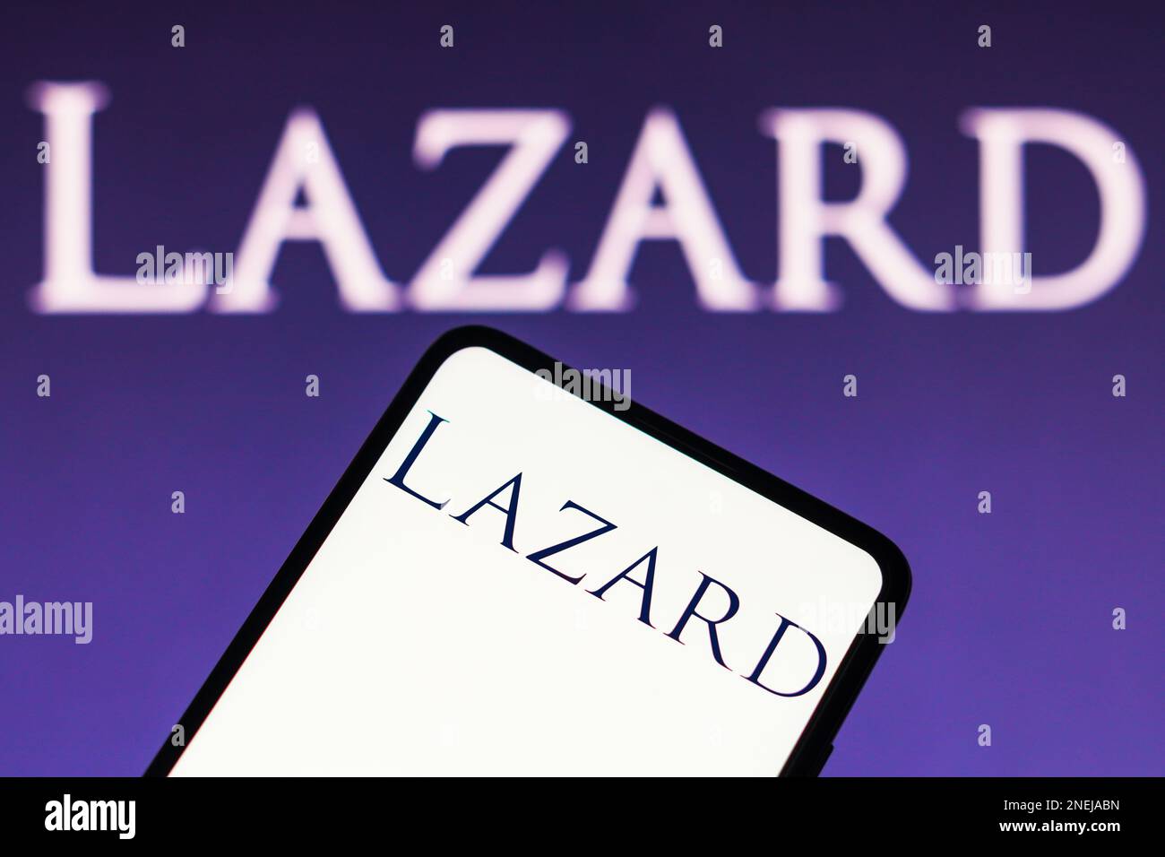 Lazard logo hi-res stock photography and images - Alamy