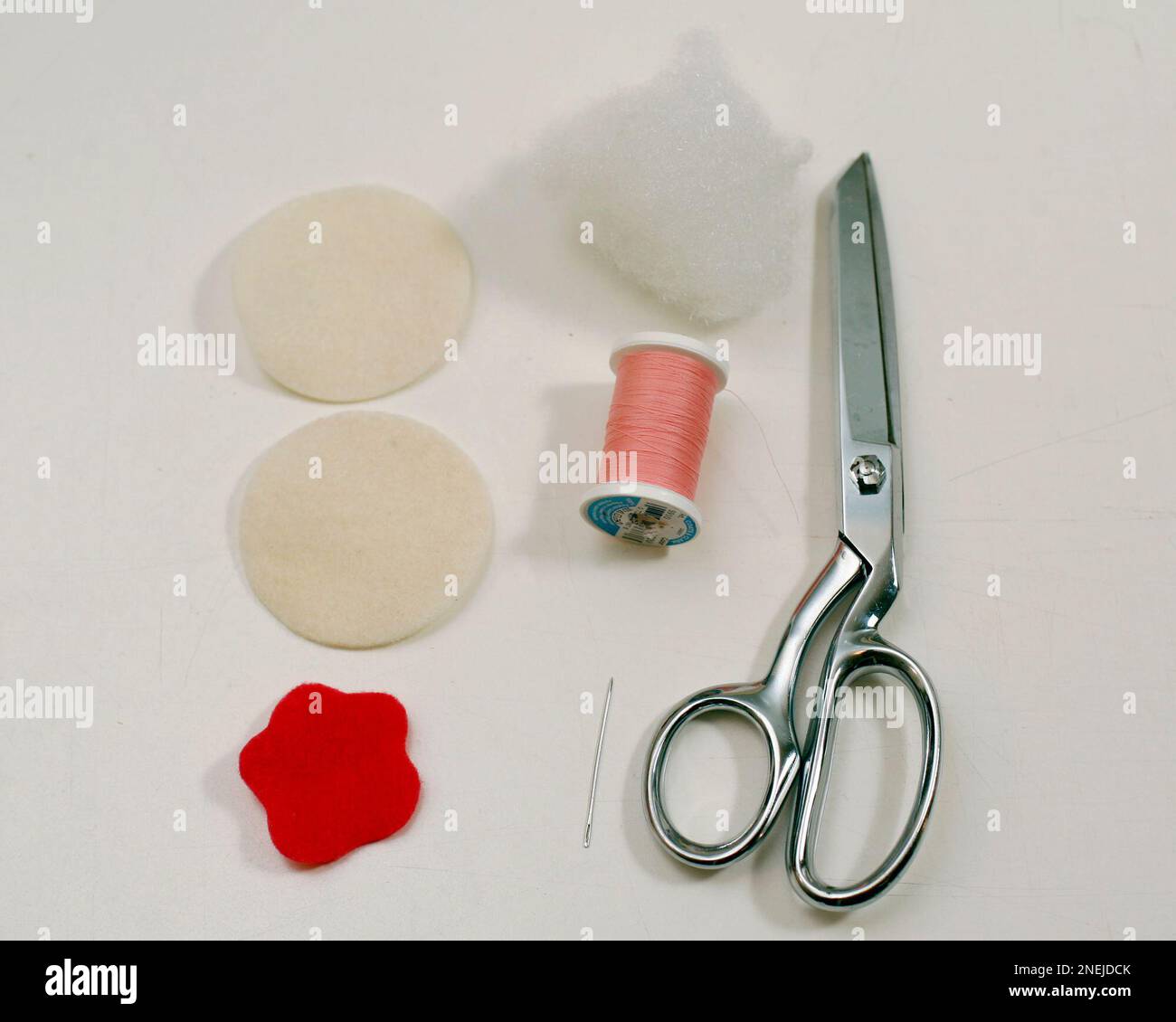 This photo taken Oct. 6, 2009 shows step-by-step images of how to make ...