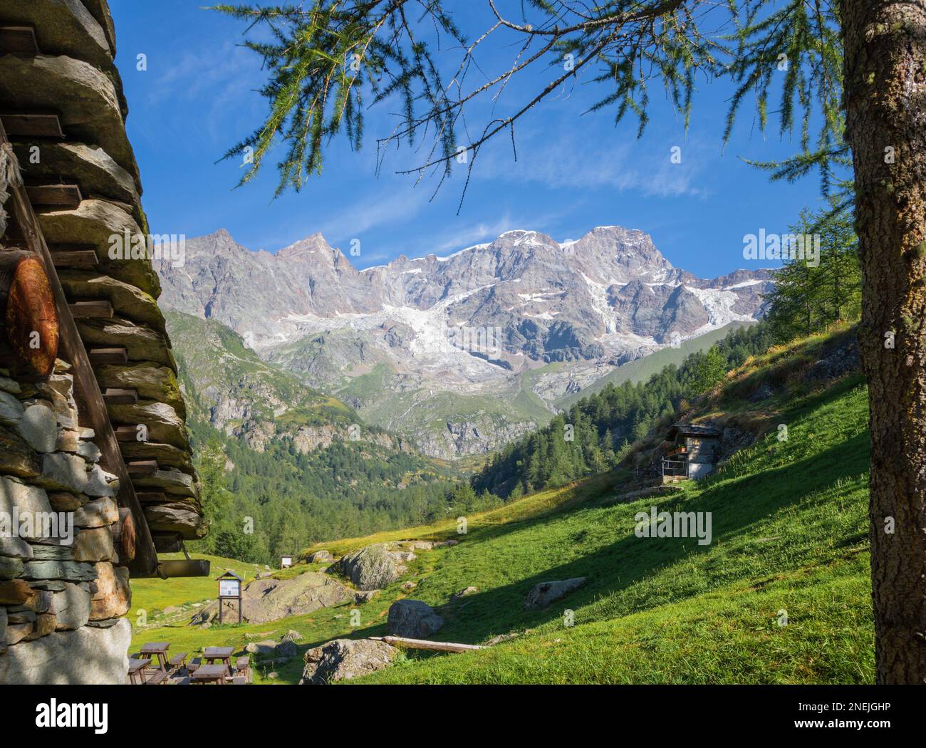 The peaks Punta Gnifetti or Signalkuppe, Parrotspitze, Ludwigshohe ...