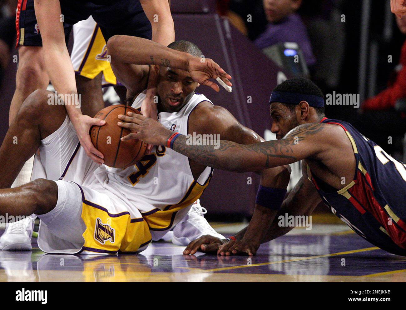 Kobe Bryant Vs Lebron James