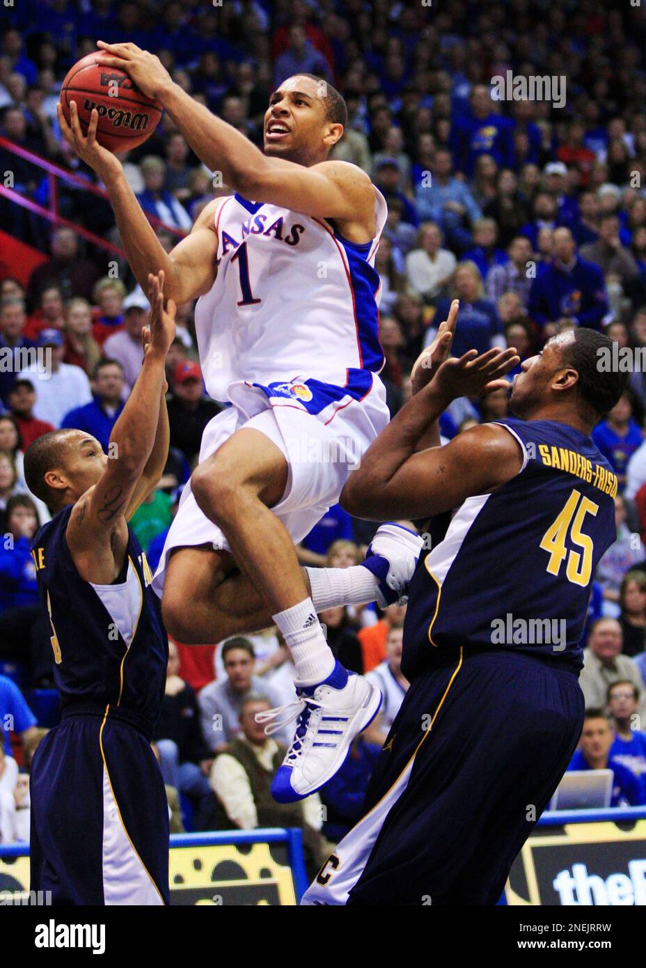Xavier Henry Lakers Dunk