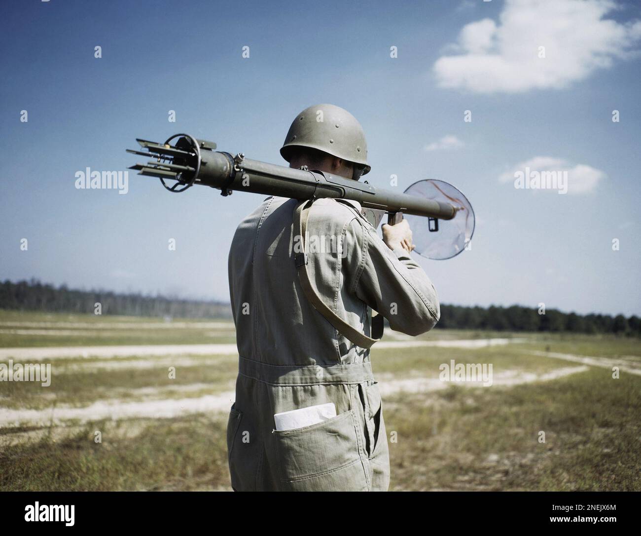 Demonstration of how to lock the bazooka at Fort Benning, Georgia in ...