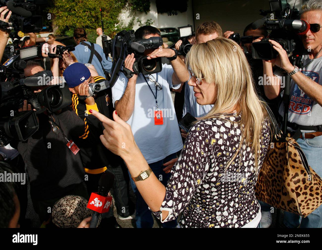 Clare Staples, a neighbor of actress Brittany Murphy, tells media she ...