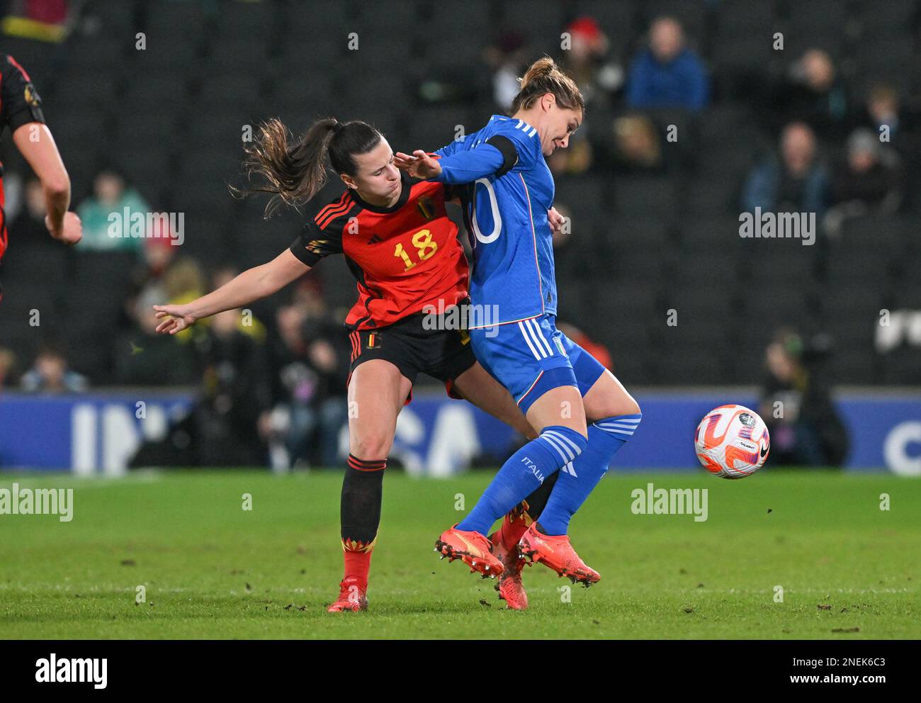 Laura De Neve of Belgium and Cristiana Girelli of Italy pictured ...