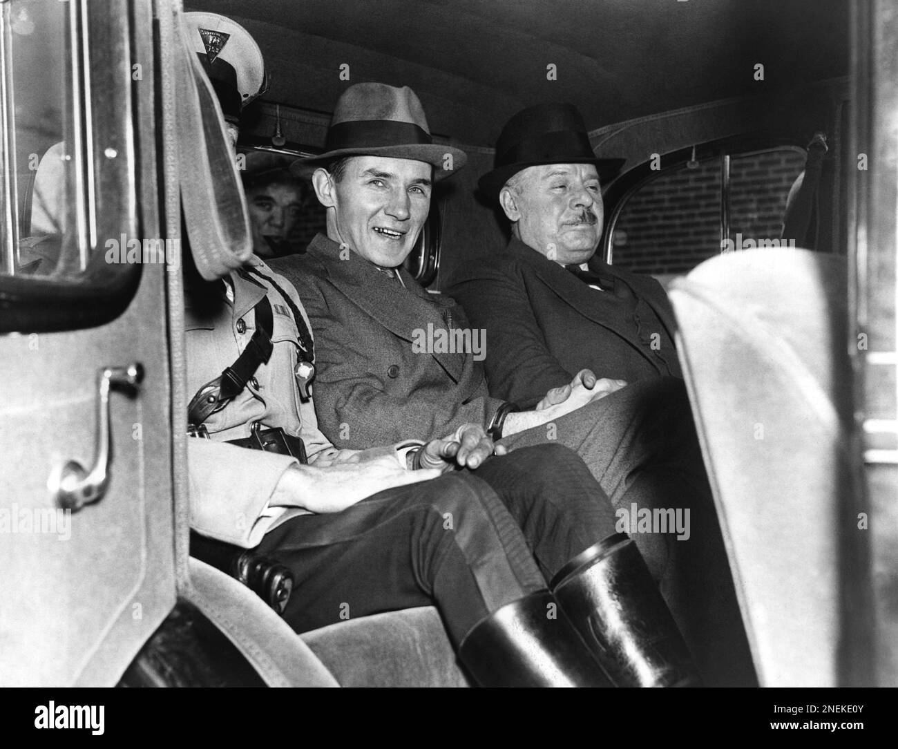 Although he is under a death sentence for the murder of the Lindbergh ...