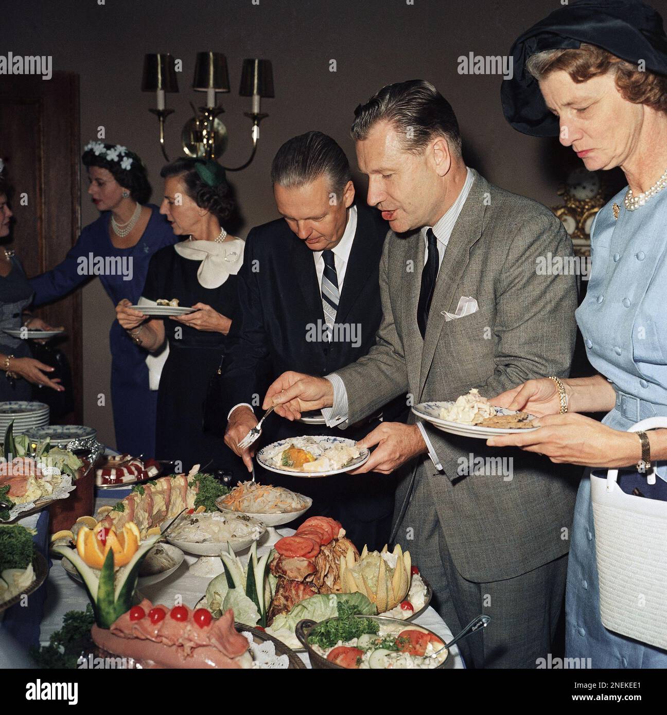 Nelson Rockefeller at convention, buffet line July 1960. (AP Photo ...