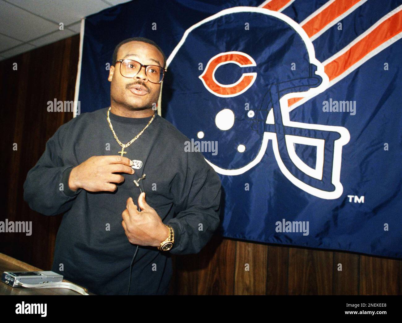 Chicago Bears linebacker Mike Singletary speaks to members of the media ...