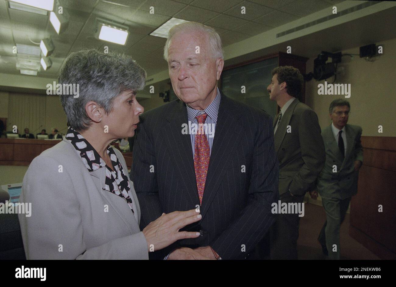 Los Angeles Mayor Richard Riordan speaks with City Councilwoman Laura ...